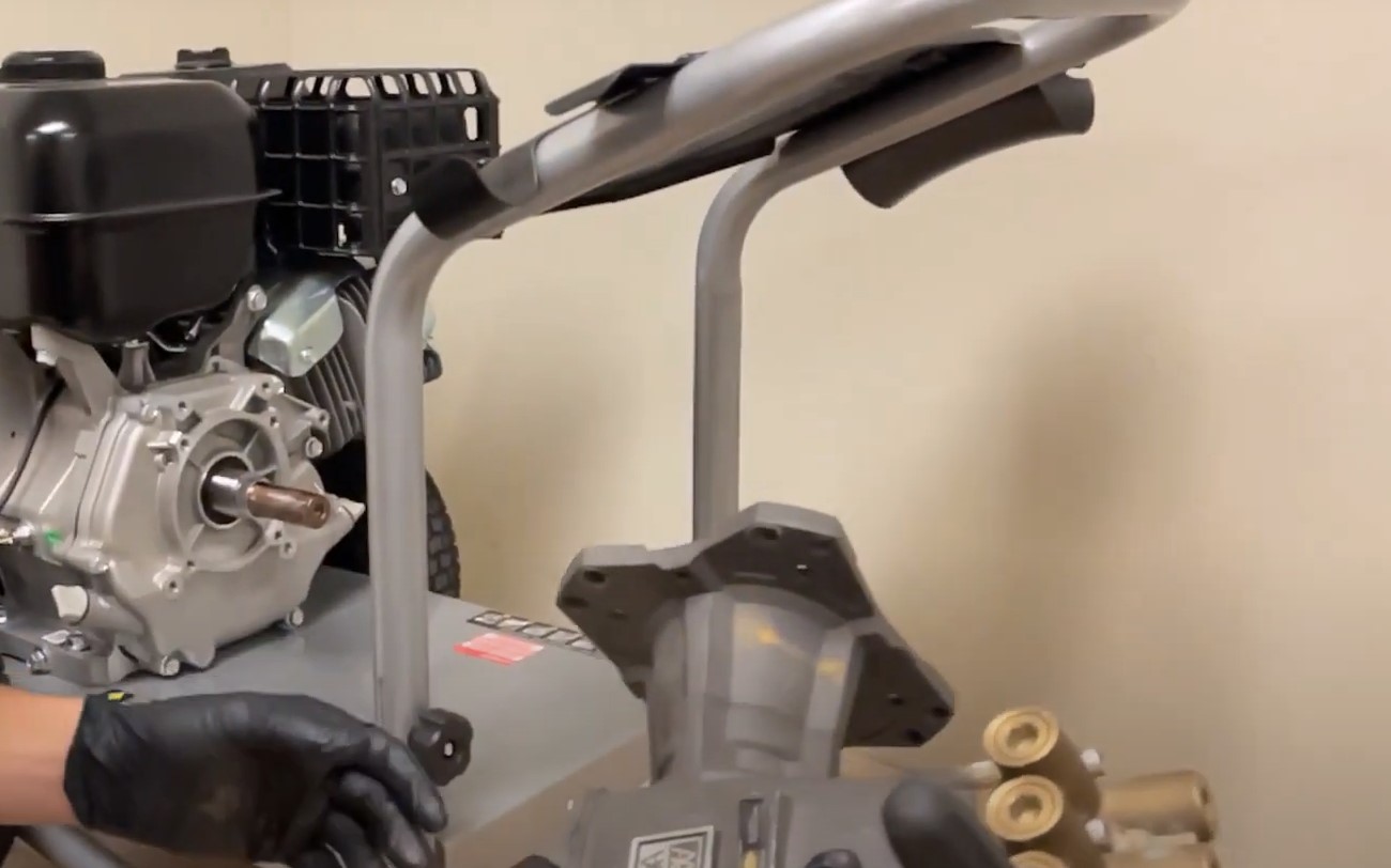 How to a Install Triplex Pump | Simpson